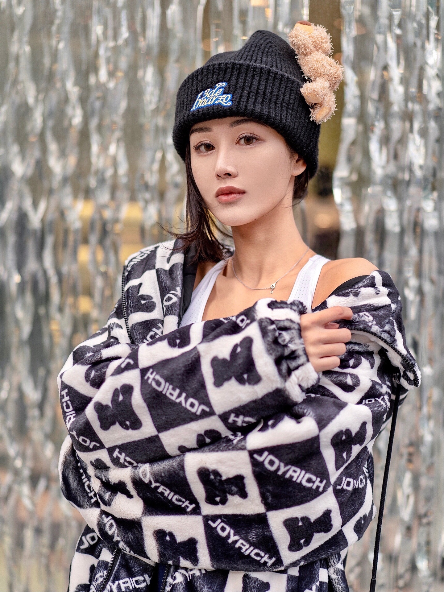 上海街拍｜秋冬街头穿搭👔170/49kg大腿46小腿29--美图社区-美图秀秀