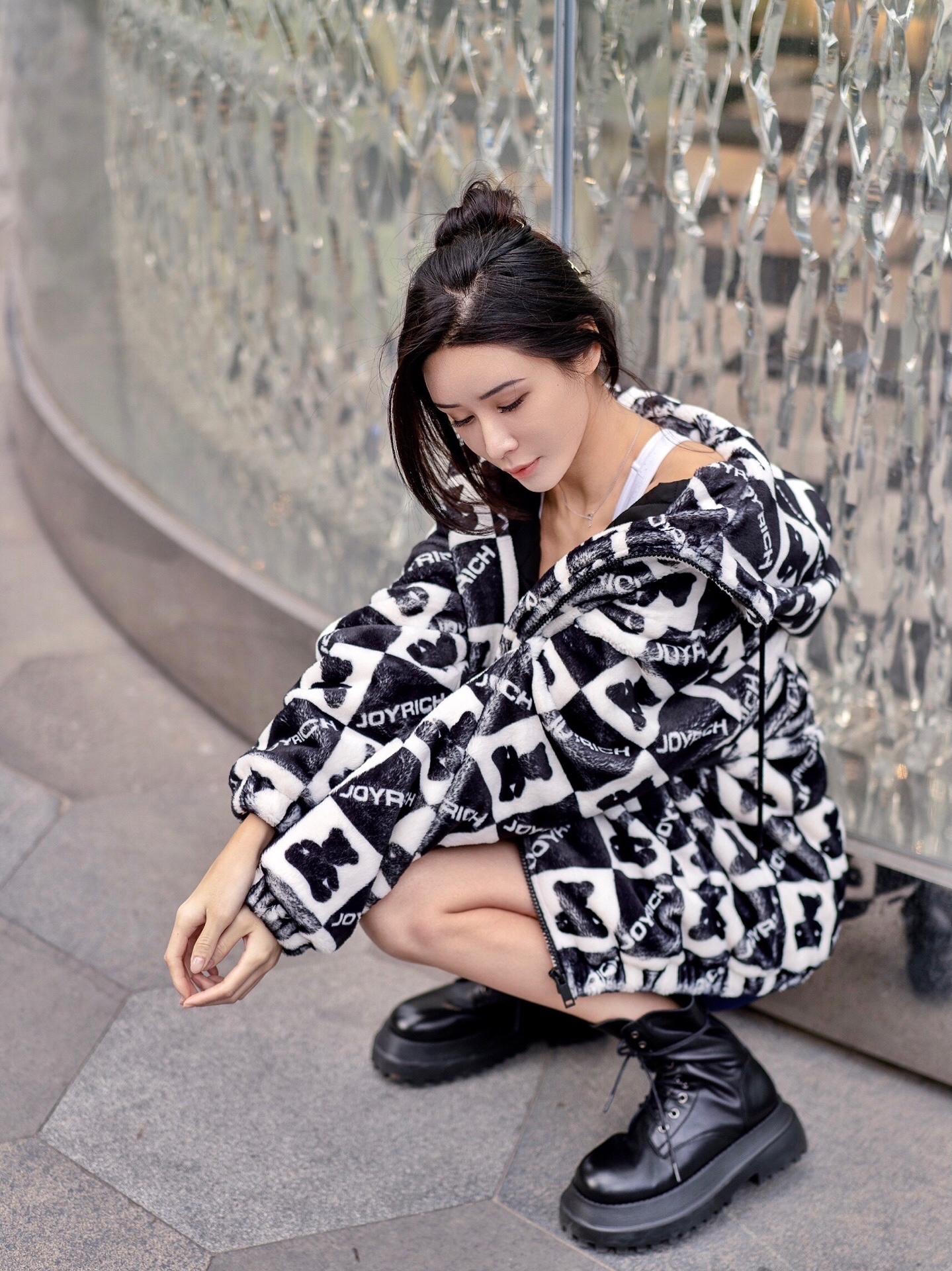 上海街拍｜秋冬街头穿搭👔170/49kg大腿46小腿29--美图社区-美图秀秀